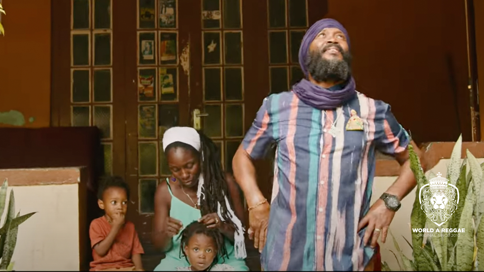 I-Niversal Light – Caribcast