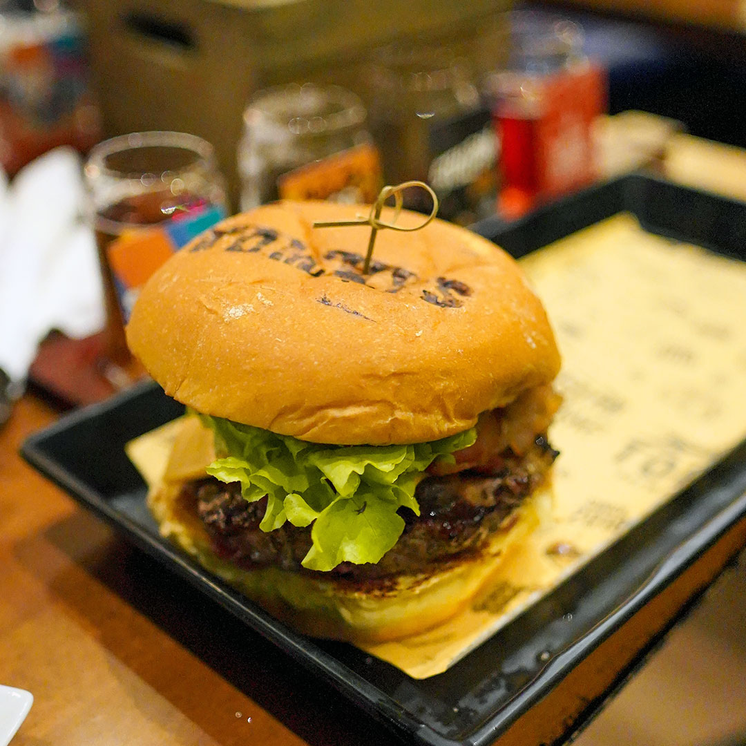 Anatomy Of A Proper Burger – Caribcast